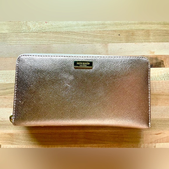 kate spade | Bags | Kate Spade Neda Metallic Rose Gold Saffiano Leather ...